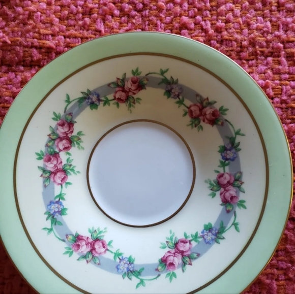 Aynsley | Dining | Rare And Beautiful Aynsley Cups And Saucers 4sets ...